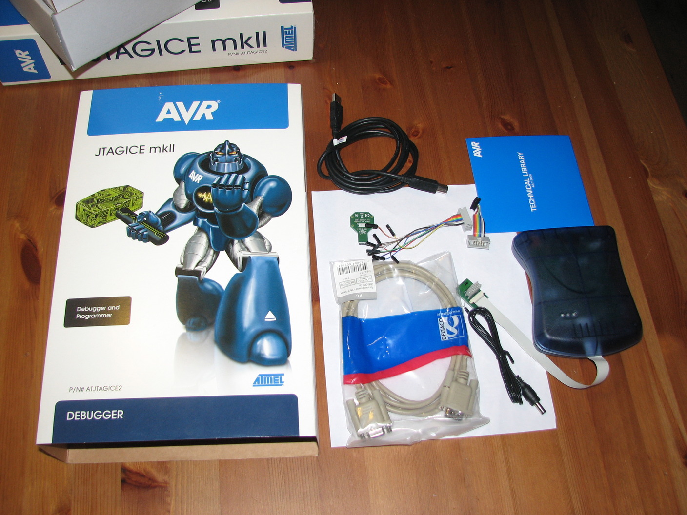 (V) Original AVR JTAGICE MK2 Debugger und Programmer - Mikrocontroller.net