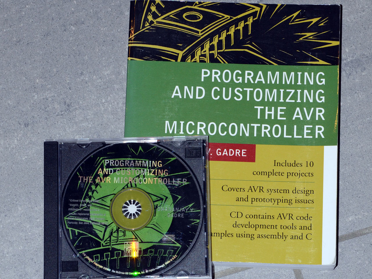 V: Programming and customizing the AVR microcontroller ...