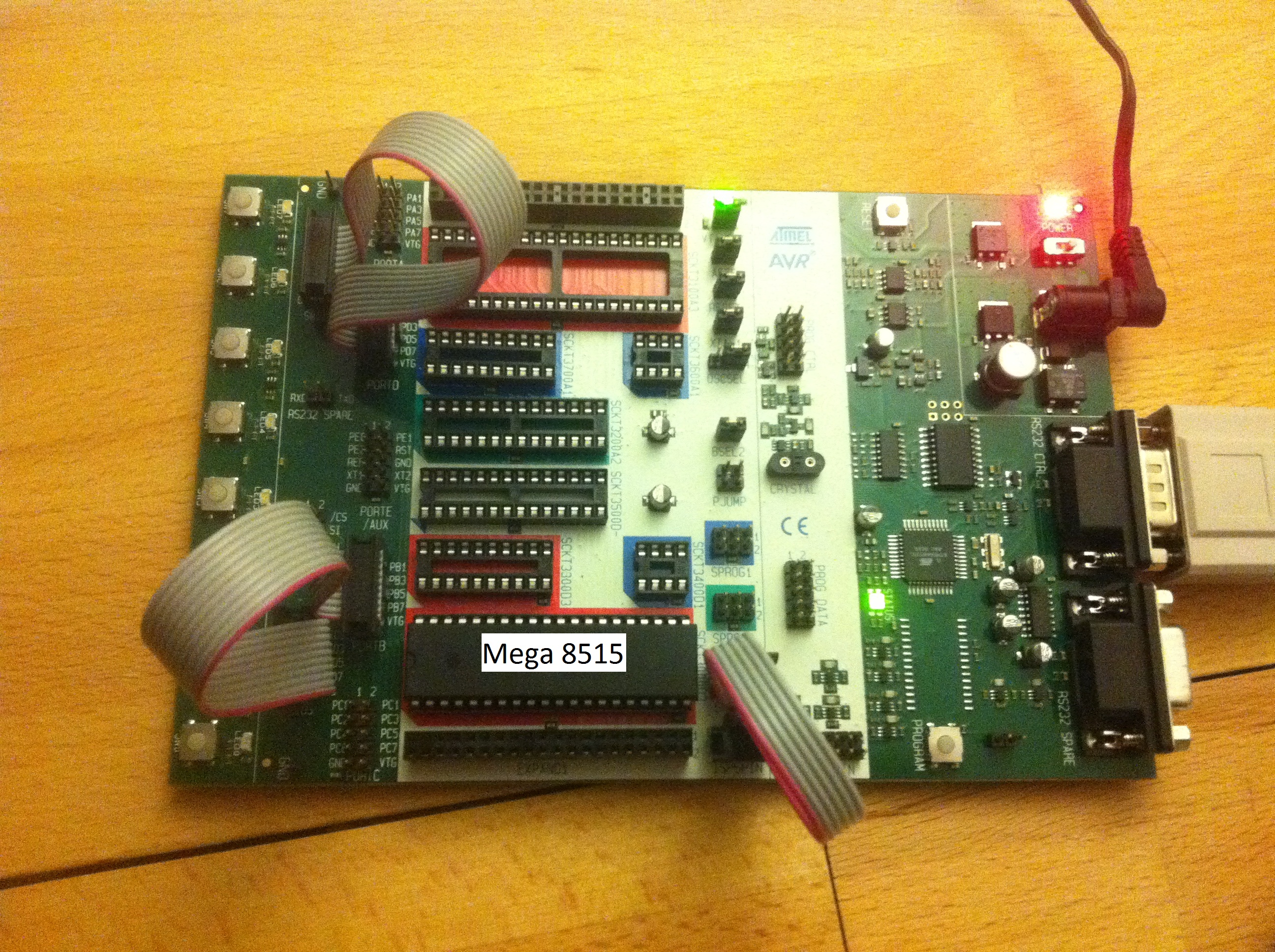 STK500 AVR Studio Kommunikation - Mikrocontroller.net