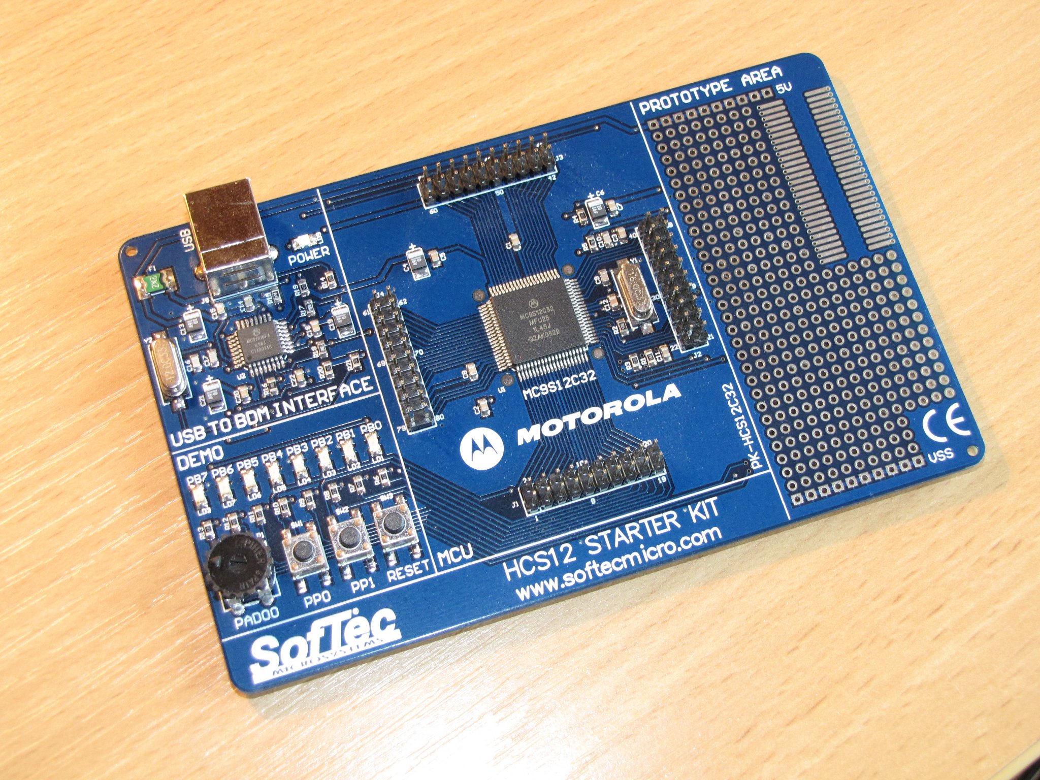[V] HCS12 Starter Kit - Mikrocontroller.net