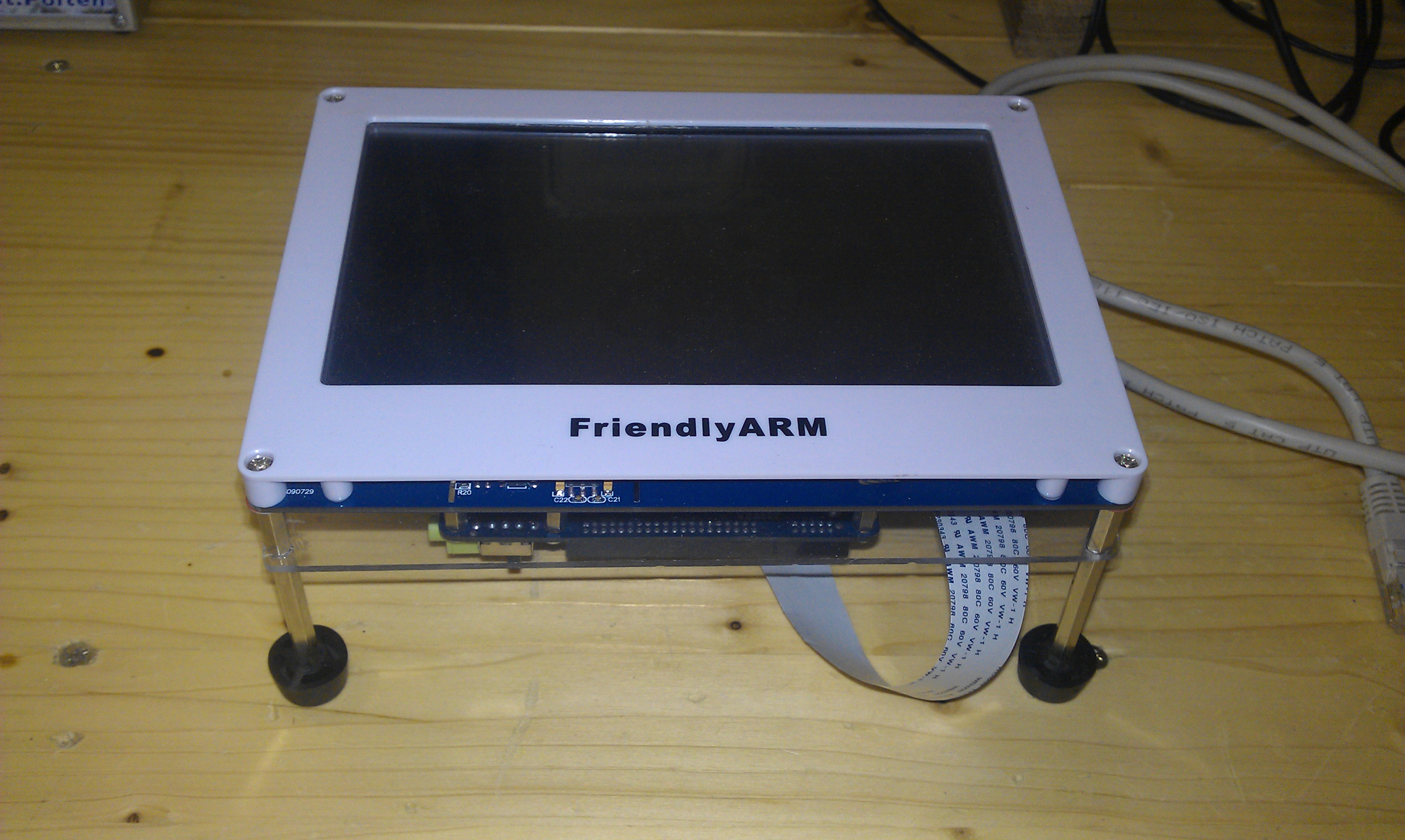 [V] FriendlyARM mini2440 1 GB + 7" TFT + CMOS Kameramodul - Mikrocontroller.net