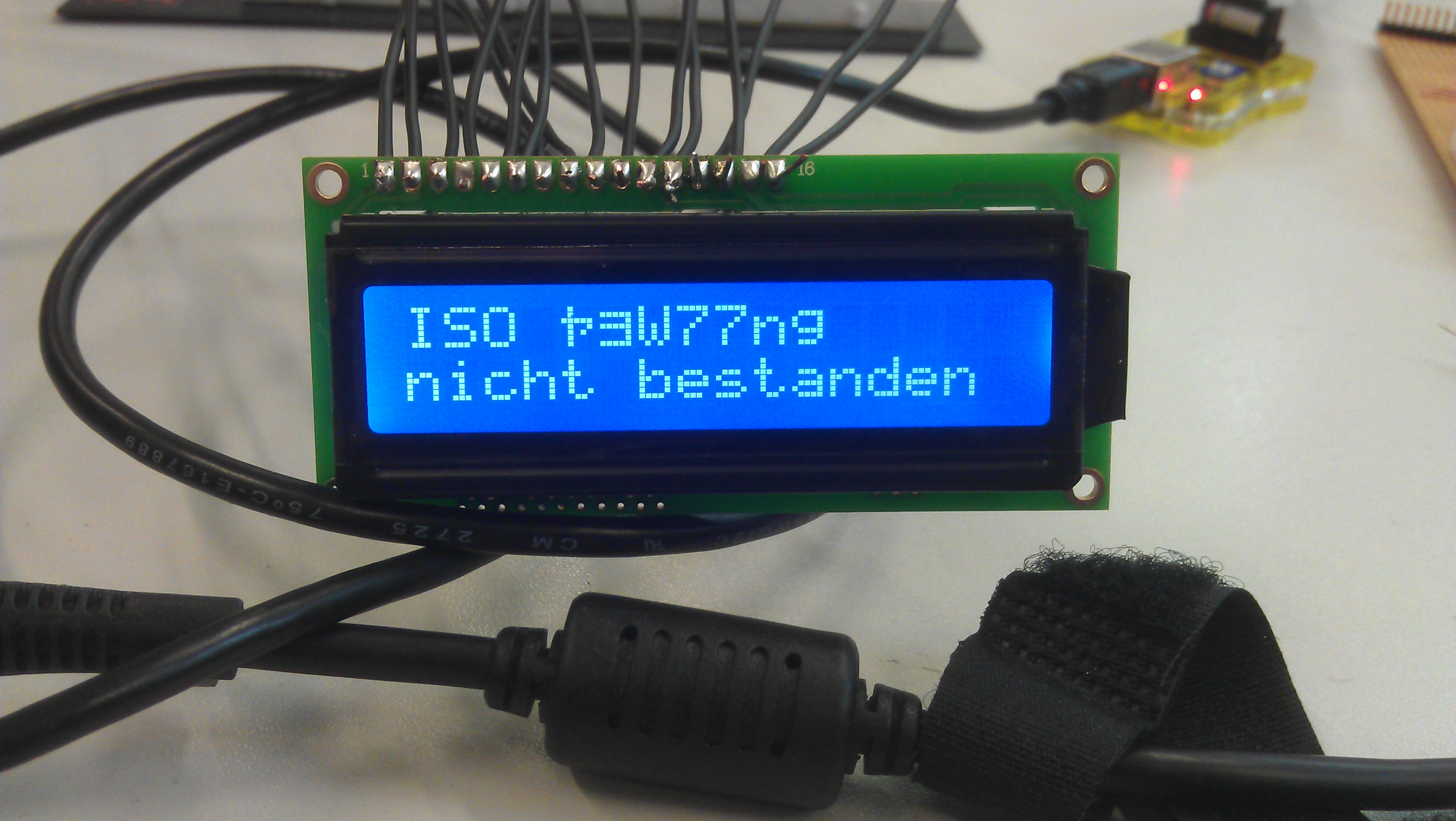 LCD Ansteuerung fehlerhaft - Mikrocontroller.net