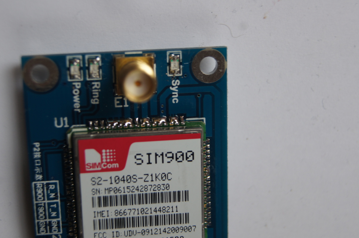 SIM 900 Lötfehler oder gehört das so? - Mikrocontroller.net