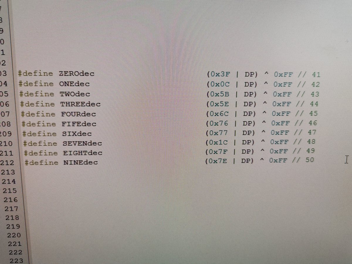 array konstanten problem - Mikrocontroller.net