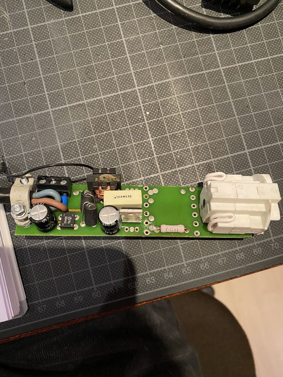 Identifizierung Flyback Trafo - Mikrocontroller.net
